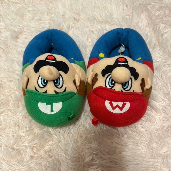 Nintendo | Shoes | Childrens Super Mario And Luigi Plush Slippers Size ...